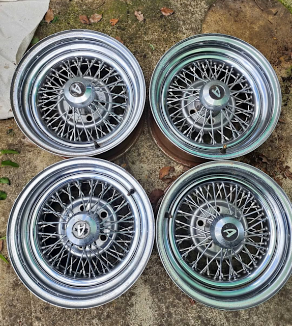 14 X 8 CLASSIC VINTAGE WIRE WHEELS 5 X 114.3 DODGE FORD TOYOTA NISSAN ...