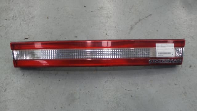 2001 HOLDEN WH STATESMAN 5.7L AUTO PETROL SEDAN REAR GARNISH | Auto ...