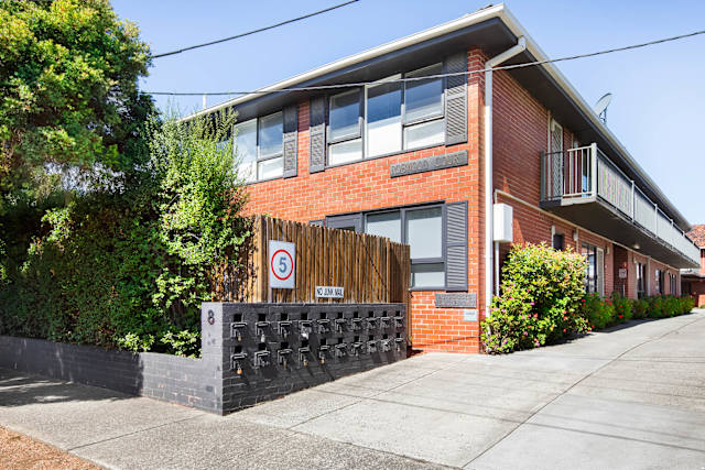 4/8 Robert Street, Elwood, Victoria 3184 - for Sale | Gumtree Australia