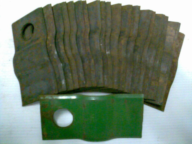 ZTR-165 DISC / DRUM HAY MOWER BLADES | Miscellaneous Goods | Gumtree ...