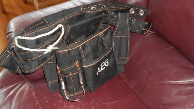 AEG Tradesman Tool Belt | Tool Storage & Benches | Gumtree Australia ...