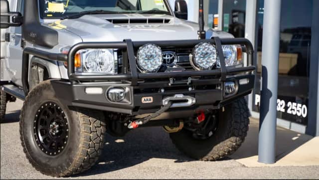 79 SERIES LAND CRUISER ARB BULL BARS | Other Parts & Accessories ...