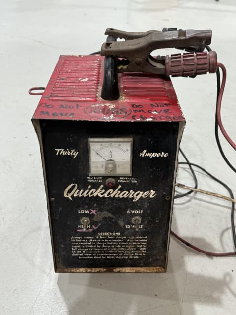 Boss Quick Charger - Battery Charger 6/12 volt - Miscellaneous Goods in ...