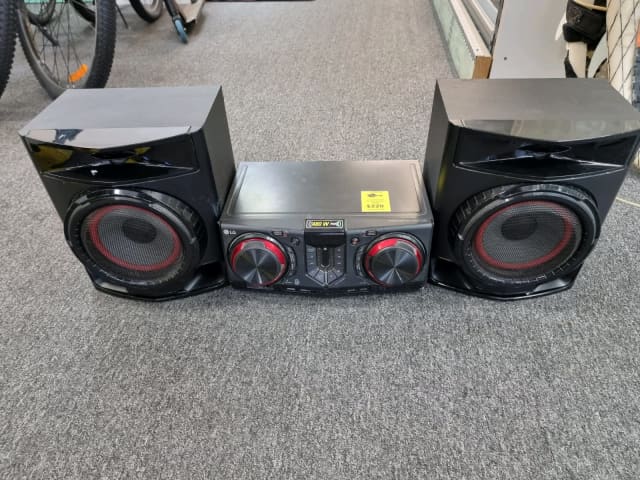 LG Xboom 720W Hi-Fi Entertainment System [CJS45F] with remote! | Home ...
