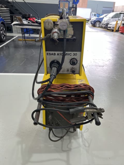 ESAB A10-MVC 30 & ESAB LDA200 welder | Miscellaneous Goods | Gumtree ...