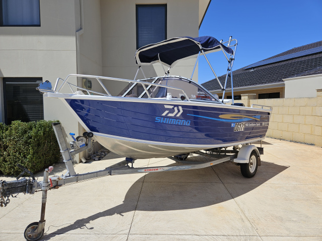 Stacer 460 SunMaster Sports Runabout | Motorboats & Powerboats ...