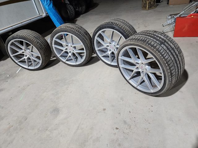 20 inch Holden VE SS commodore wheels tyres | Wheels, Tyres & Rims ...