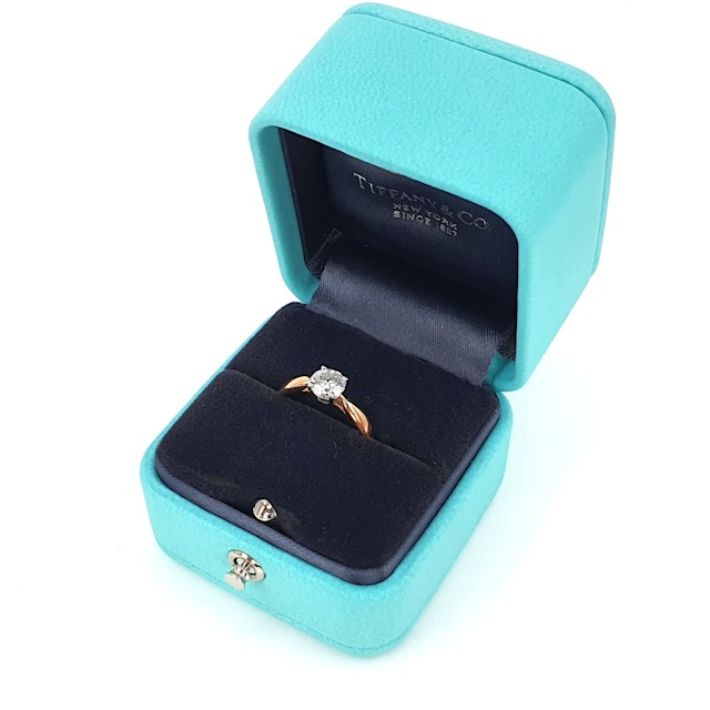 18ct Yellow Gold Tiffany Solitaire Diamond Ring (217292) - Women's ...
