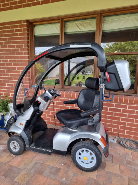 Mobility scooter Breeze E Superior quality | Scooters | Gumtree ...