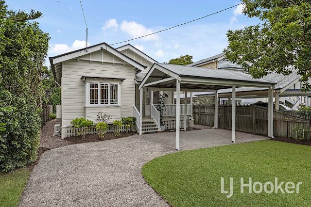 11 Dan Street, Graceville, Queensland 4075 - for Sale | Gumtree Australia