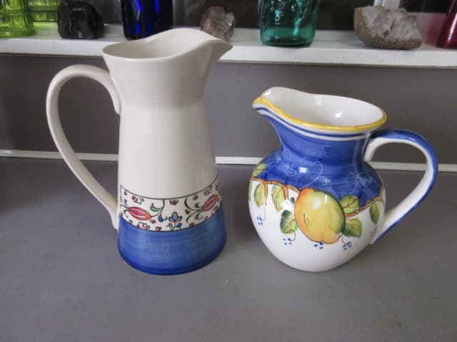 VINTAGE CASA UNO & LEMON PRINT CERAMIC PITCHER WATER JUGS $8 EACH ...