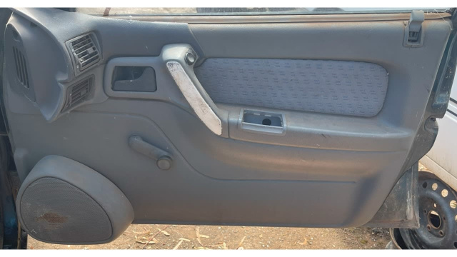 HOLDEN COMMODORE VR VS UTE BENCH SEAT TYPE DOOR TRIM CARDS | Other ...