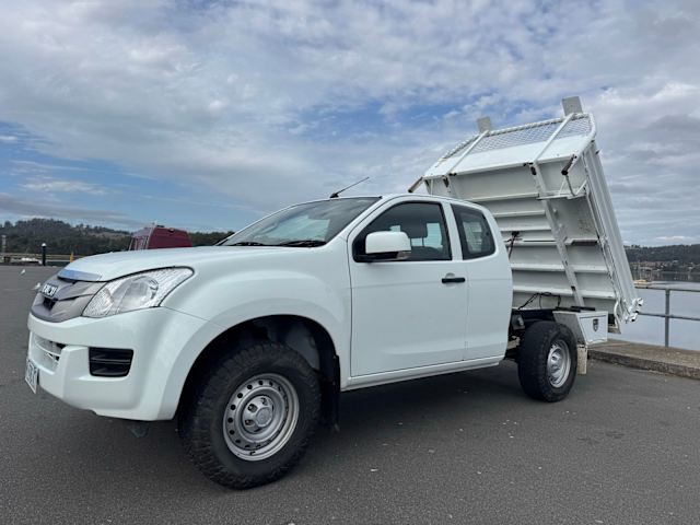 ISUZU DMAX 4x4 TIPPER | Cars, Vans & Utes | Gumtree Australia West ...