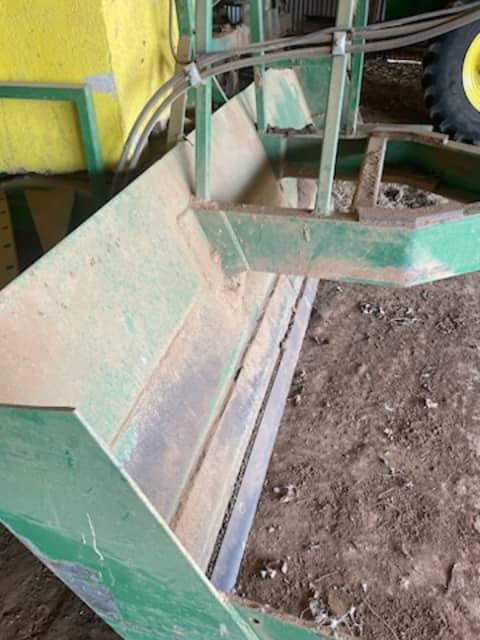 Land Grader 3.1 mts H/ Duty. Truck Diffs & Axles Trimble Laser GPS ...