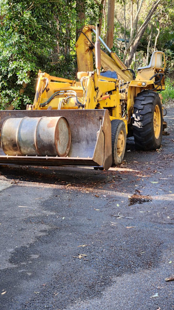 MF40 Industrial Tractor 4in1 bucket and backhoe | Farming Vehicles ...