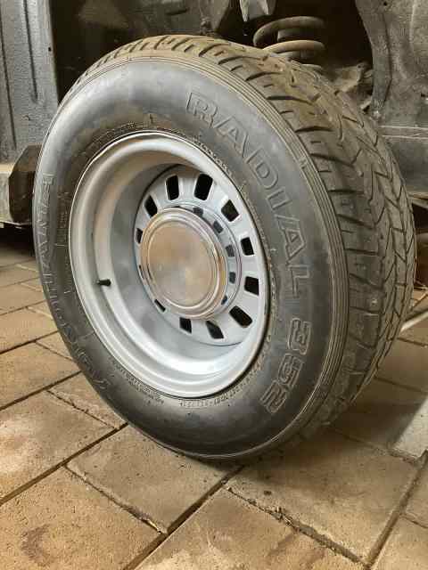 FORD 12 SLOT WHEELS LARGE CENTRE POWDERCOATED | Wheels, Tyres & Rims ...