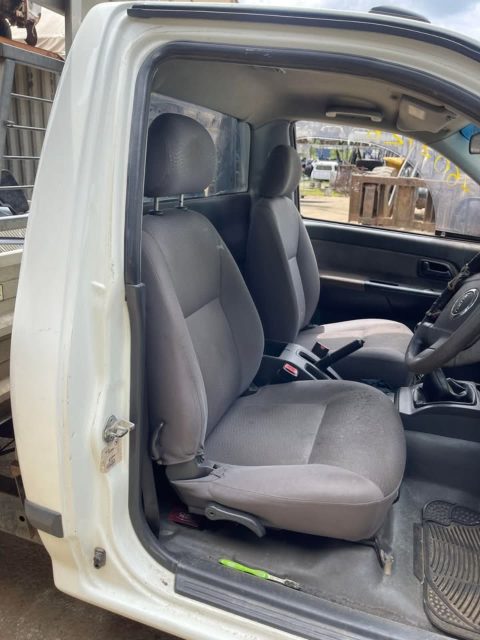 ISUZU DMAX LX 2008 RA RA7 HOLDEN COLORADO RC LT RODEO PAIR OF CLOTH FR ...