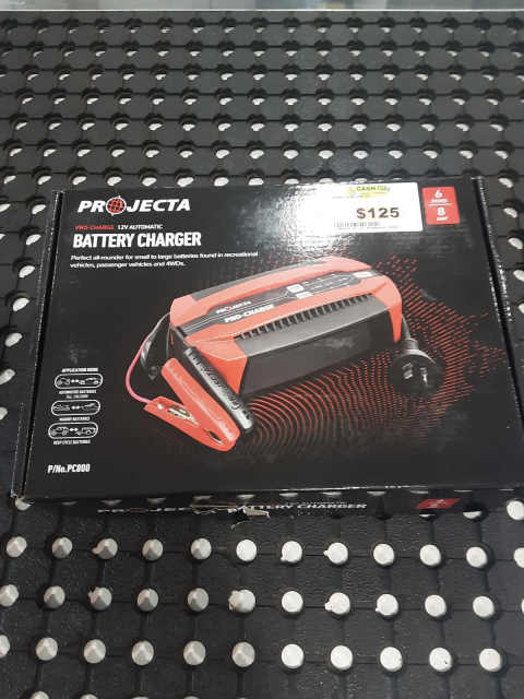 Projecta battery charger #1-654620 | Caravan & Campervan Accessories ...