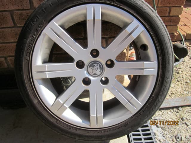 hsv holden commodore rims 17'x8' xu6 roh mag rims 4 only | Wheels ...
