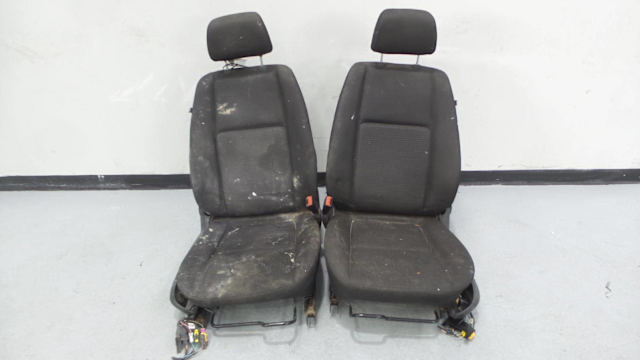 2010 HOLDEN VE COMMODORE 3.6L AUTO PETROL UTILITY FRONT SEATS | Auto ...