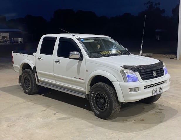 2004 HOLDEN RODEO LT (4x4) 5 SP MANUAL CREW CAB P/UP | Cars, Vans ...