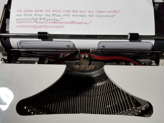 Vintage Robotron Optima Greek Manual Typewriter | Collectables ...