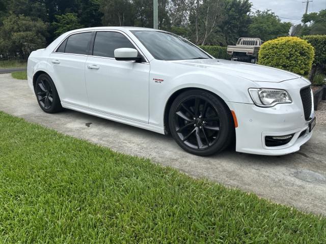 2020 Chrysler 300 SRT Core | Cars, Vans & Utes | Gumtree Australia ...