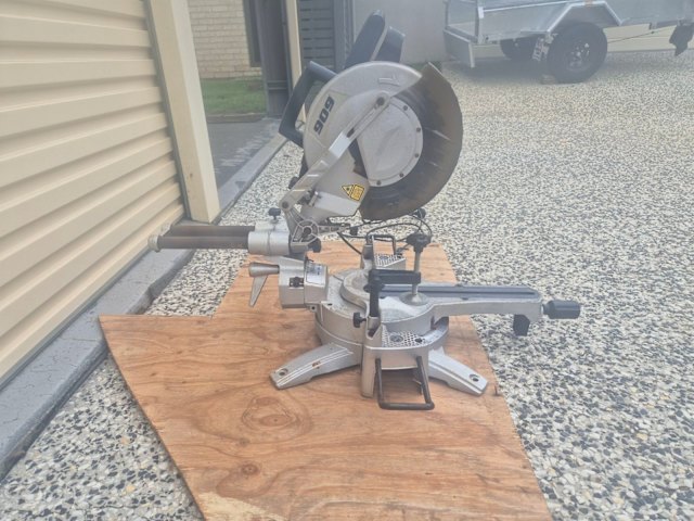 254mm SLIDING COMPOUND MITRE SAW (DROP SAW) - Power Tools in Pullenvale ...
