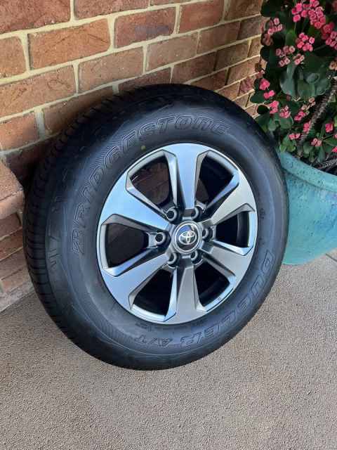 Landcruiser 300 series - VX/Sahara Rims!! | Wheels, Tyres & Rims ...