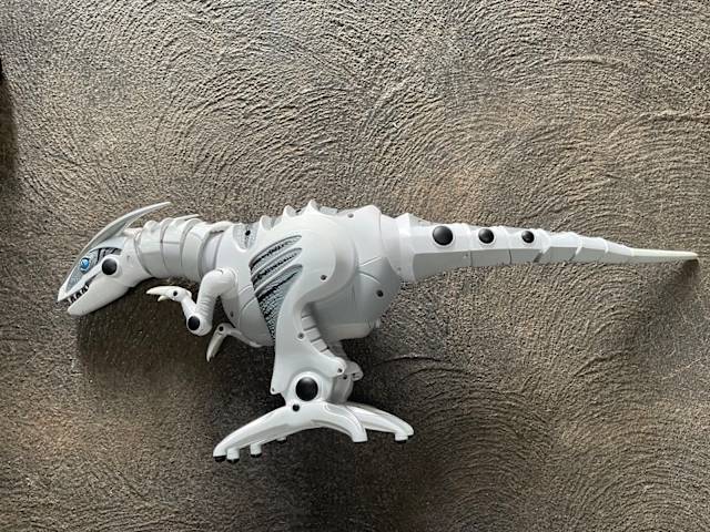 Roboraptor with IR Remote control original Robotic Toy by WowWee - Toys ...