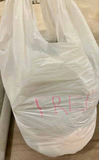 FREE BAG OF STUFF ALL STILL GOOD - Miscellaneous Goods in Carlton VIC ...