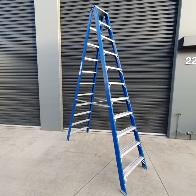 11 Foot Double Sided Fibreglass Ladders, 3.2M - Ladders & Scaffolding ...
