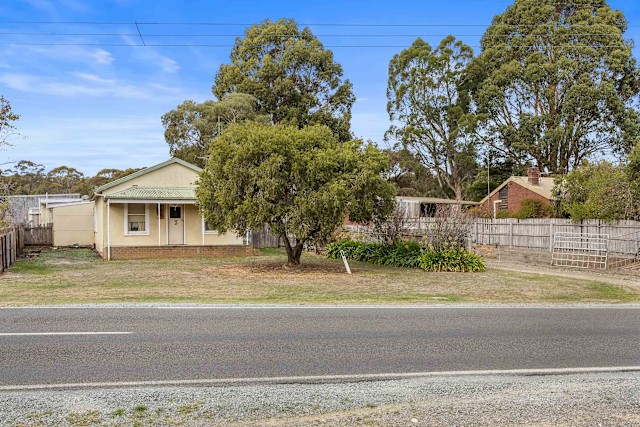 194 White Swan Road, Invermay, Victoria 3352 - for Rent | Gumtree Australia
