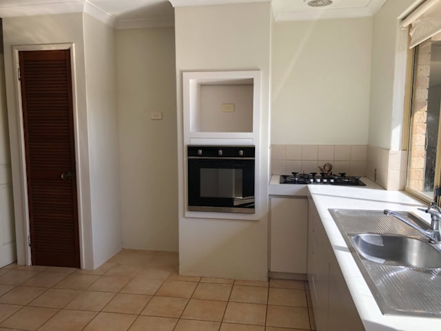 Ballajura 3X1 for rent + 4-5 car spots + No rental history?No problem ...