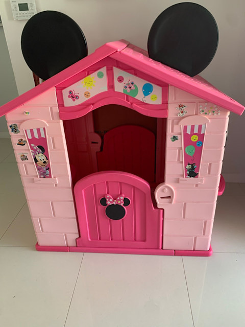 Cubby house Minnie Mouse - Toys - Outdoor in Blacktown NSW | Gumtree ...