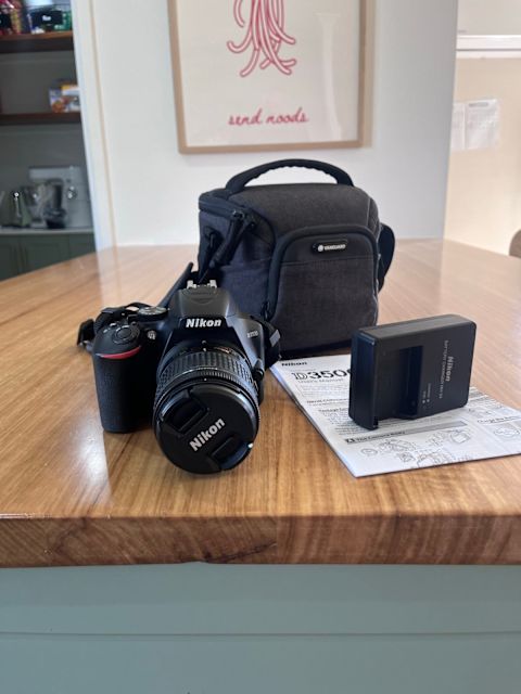 Nikon SLR D3500 camera - Digital SLR in Varsity Lakes QLD | Gumtree Australia