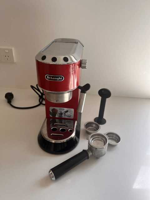 Delonghi Dedica Coffee Machine EC680 Red - Coffee Machines in West End ...