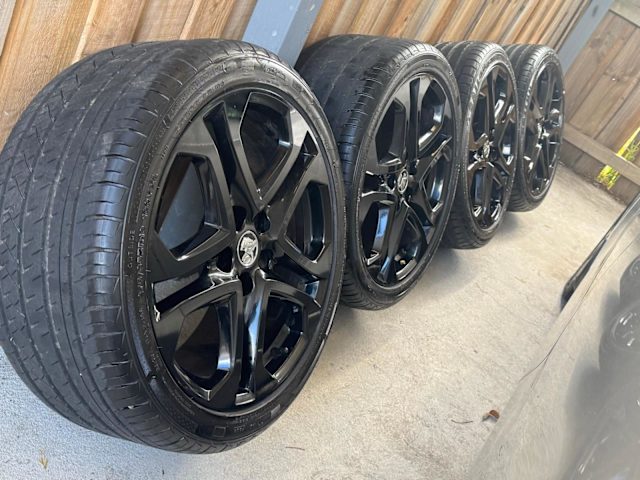HSV GENUINE GM HOLDEN 19 VF SSV REDLINE WHEELS MY17 TYRES VE STAGGERD ...