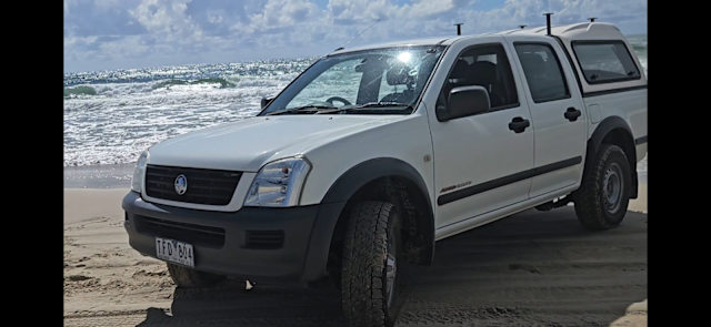 2004 HOLDEN RODEO LX (4x4) 5 SP MANUAL CREW C/CHAS | Cars, Vans & Utes ...