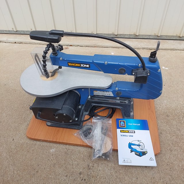 Workzone SD1600V Scroll Saw with Base, Spare Blades and Instructions ...