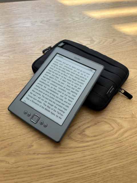 Kindle Gen 4 - Like New Condition with Case - Kindle & eBooks in Manly ...