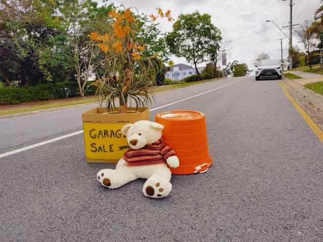 Garage sale Everton Park - Garage Sale in Gordon Park QLD | Gumtree ...