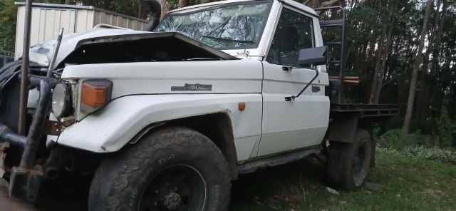 1998 HZJ 75 LANDCRUISER PARTS | Wrecking | Gumtree Australia Lismore Area - Rosebank | 1327838504