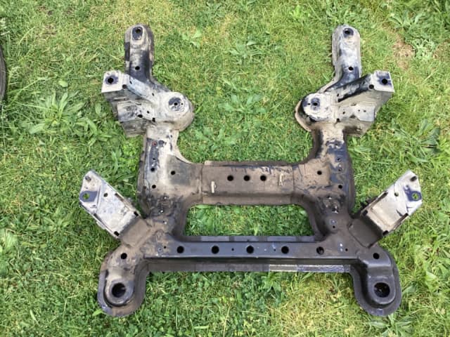 VE Holden Commodore Sedan Front Engine Cradle/K Frame Crossmember ...