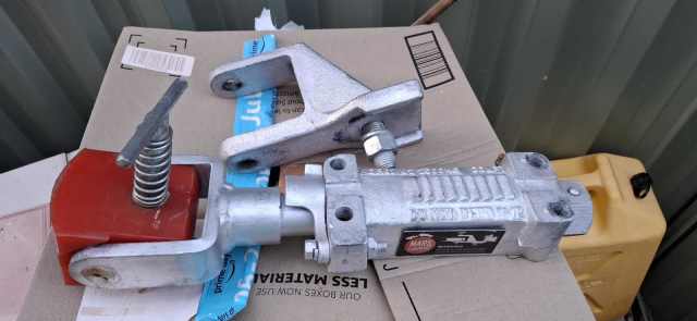 Poly Block tow bar hitch and bracket | Caravan & Campervan Accessories ...