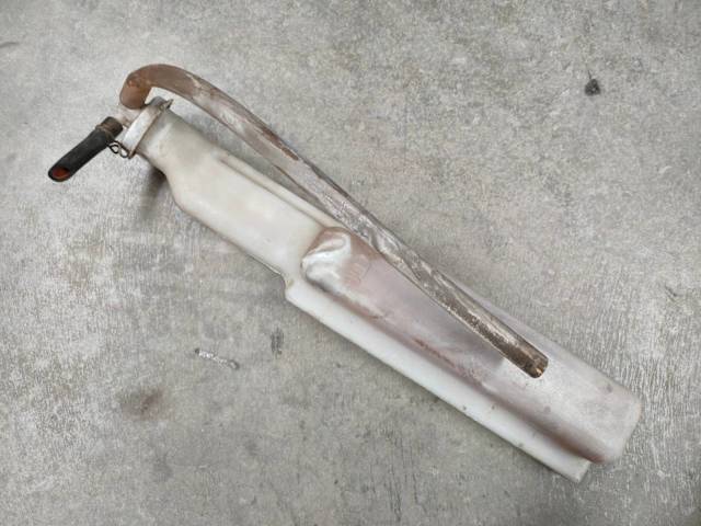 06/1996 to 06/2002 Mitsubishi CE Lancer - Coolant overflow bottle ...