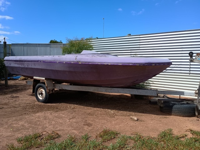 4m Fiberglass Boat and trailer | Other Boats & Jet Skis | Gumtree ...