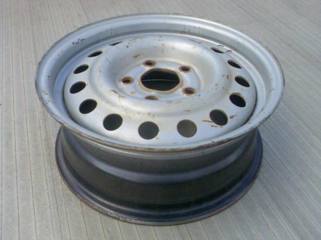 15 x 6 HOLDEN COMMODORE Steel Wheel Rim | Wheels, Tyres & Rims ...