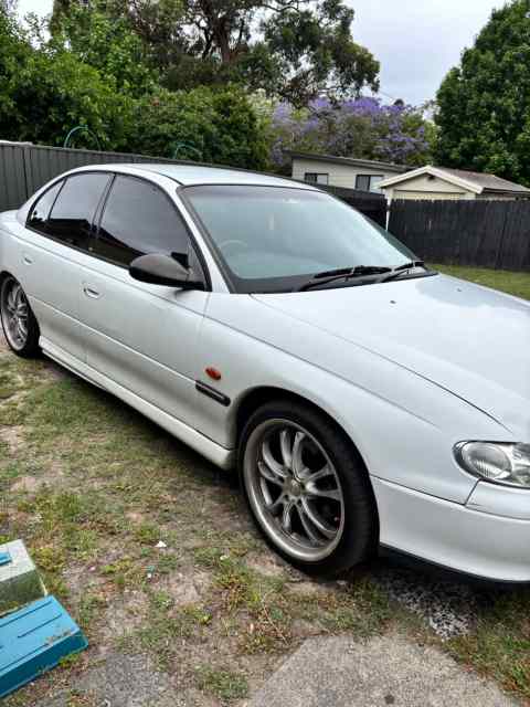 2002 HOLDEN COMMODORE ACCLAIM 4 SP AUTOMATIC 4D SEDAN | Cars, Vans ...