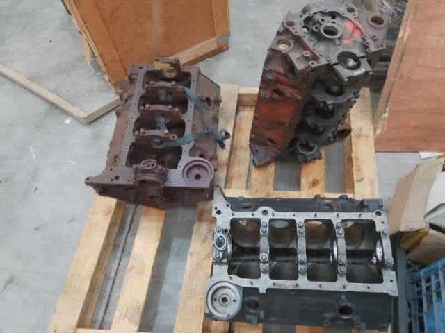 Assorted SBC Small Block Chevy Engine Blocks Good Used | Engine, Engine ...